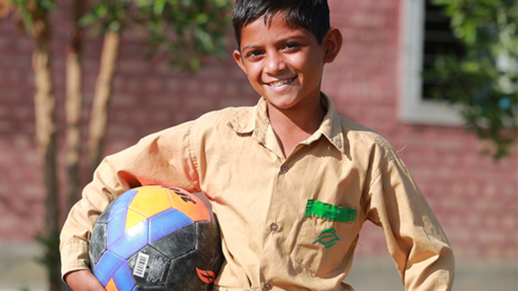 Dost Ali: tra scuola e lavoro per un futuro migliore